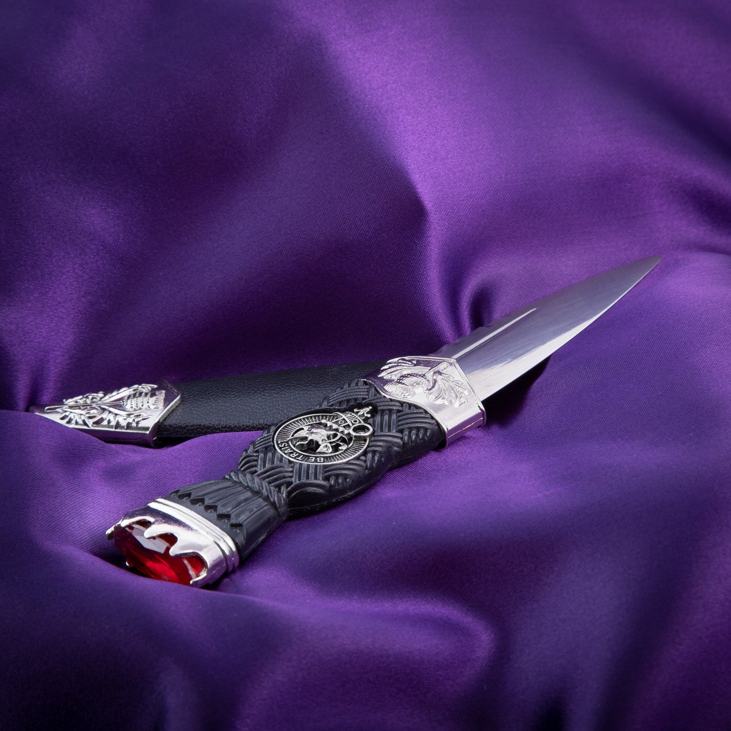 Sgian Dubh — Heritage Of Scotland